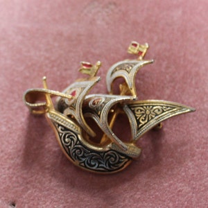 Damasquinado Spanish Brooch/damasquinado Spanish Brooch From Toledo ...