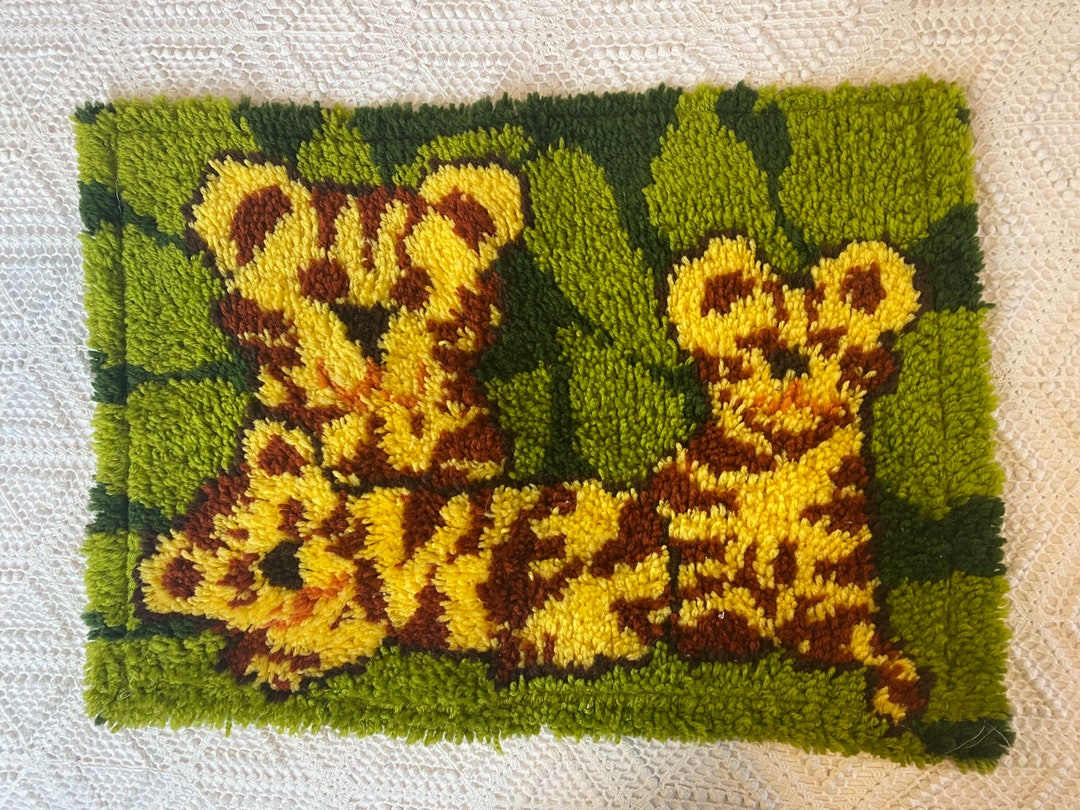Handmade 70s Latch Hook Wall Hanging/ Rug With Tigers on It. Size 27x19 ...