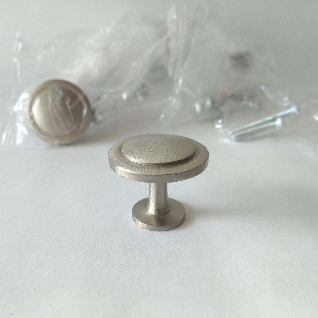 1 New Brushed Nickel Round Knobs Pulls 1.25 Silver Cabinet Knobs, Furniture Hardware Knobs Pulls ...