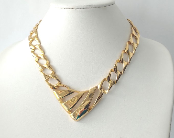 Vintage Gold Chain Link V Choker Necklace, Pierced Gold Tone Statement ...