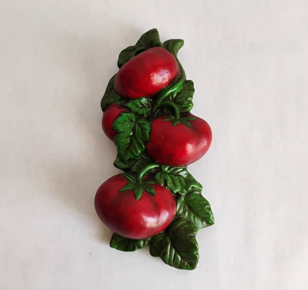 Chalkware Tomatoes Kitchen Wall Hanging, Chalkware Vegetable Wall ...