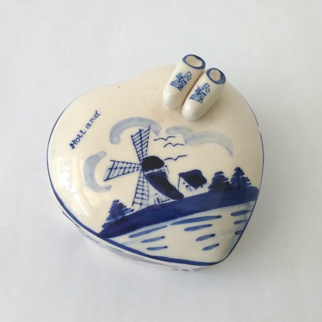 Holland Delft Blue Trinket Box Heart Shape With Shoes Delft - Etsy