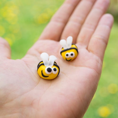 Bee Magnet Handmade Magnet Bee Cute Polymer Clay Magnet - Etsy