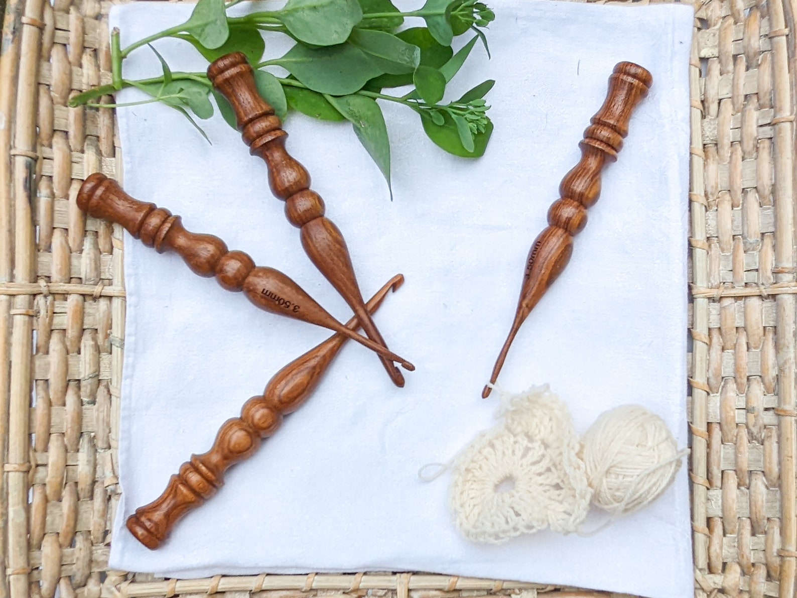 Chess Ergonomic Wood Crochet Hooks, Sizes 1m to 10mm, Ethically ...