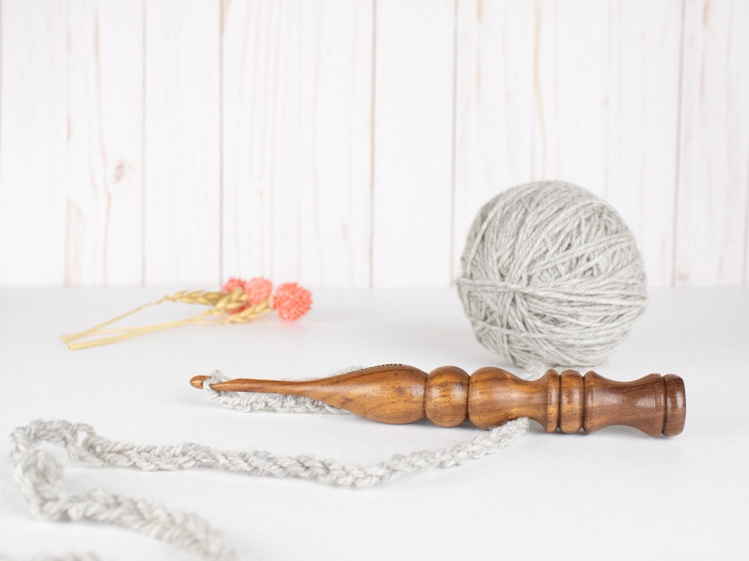 Chess Ergonomic Wood Crochet Hooks, Sizes 1m to 10mm, Ethically ...