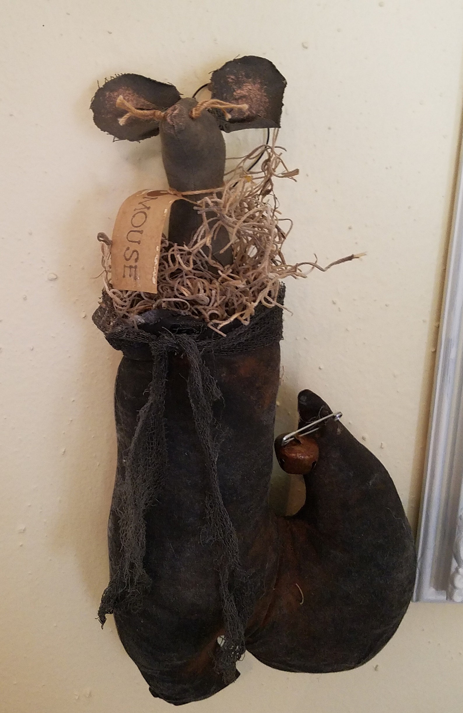 MOUSE in a WITCH BOOT - Etsy