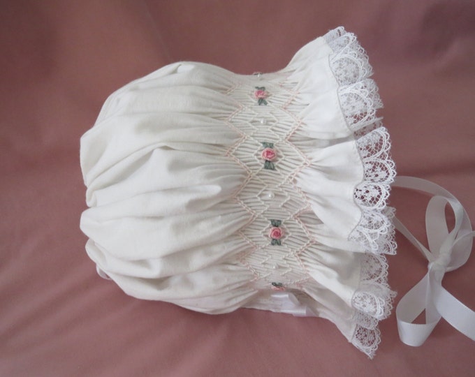 Beautiful White Hand Smocked Bonnet for Baby Girl. - Etsy
