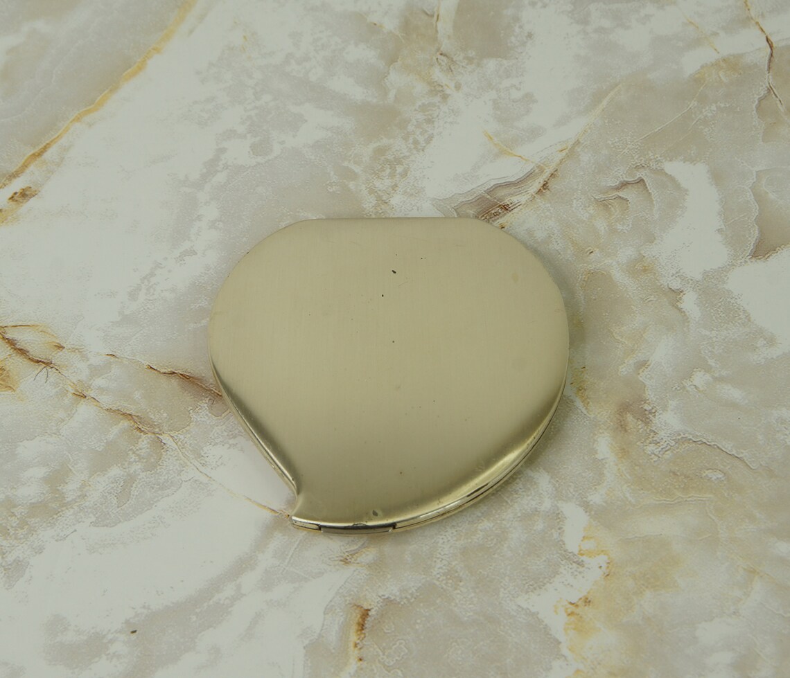 Vintage Elgin American Heart Compact: Gold Floral Design, USA Made - Etsy
