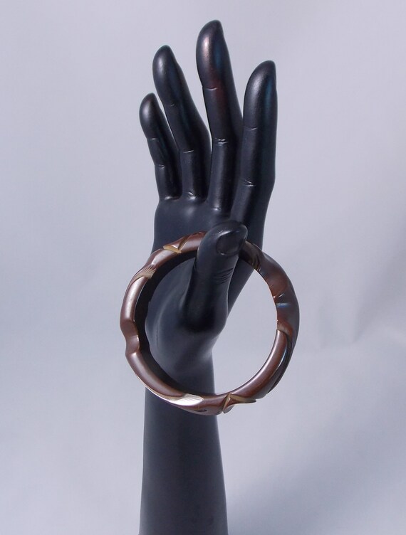 Bakelite Bangle Intricate Carvings Shades Or Orange A… - Gem