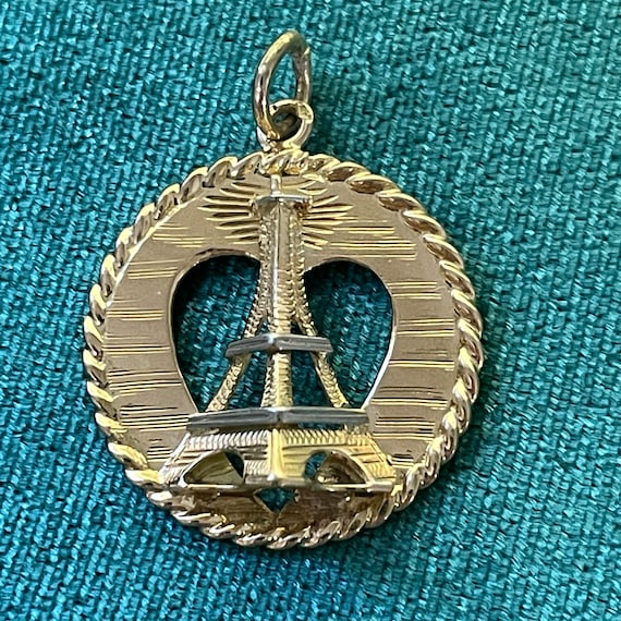 French 18K Eiffel Tower Pendant 18K Gold Eiffel Tower… - Gem