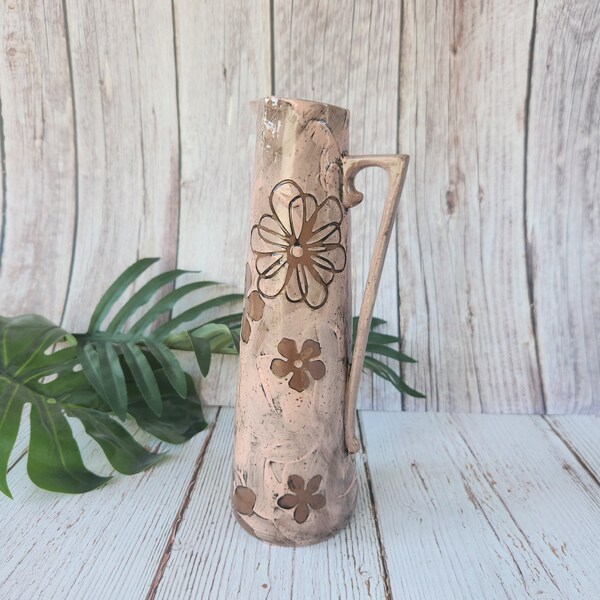 Daisy Pitcher - Etsy