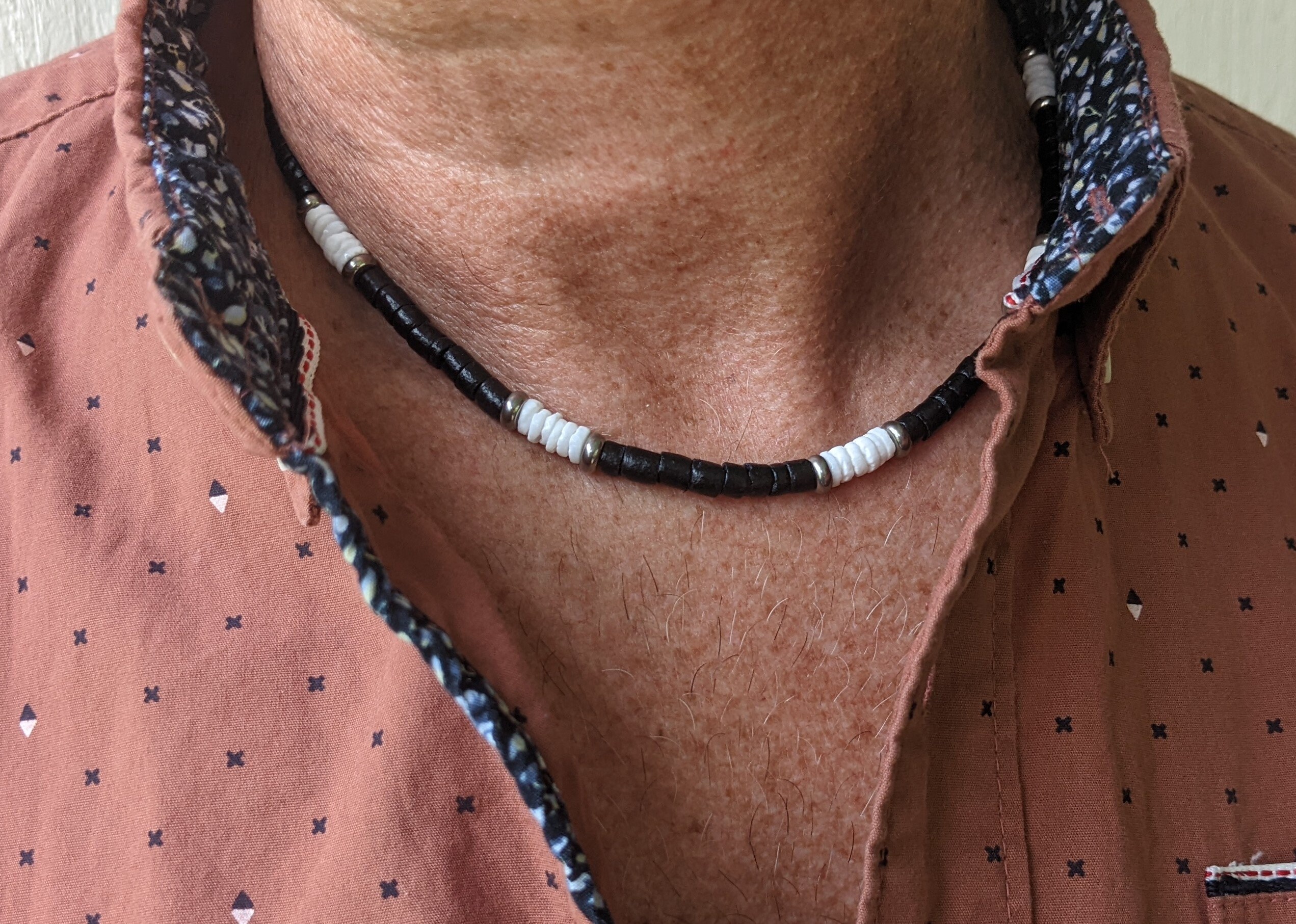 Mens Necklace Black and White Puka, Beaded Necklace, Puka Shell, Surfer ...