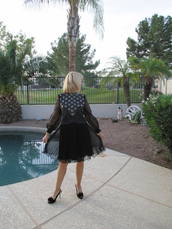 Vintage Cute Black And Gem
