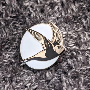 Swift // Hard Enamel Pin - Etsy