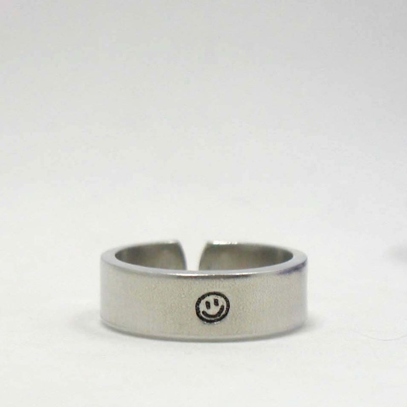 Smiley Face Ring - Etsy