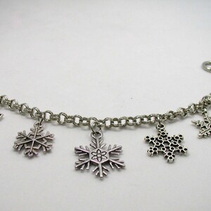 Snowflake Charm Bracelet, Winter Bracelet, Snowflake Bracelet, Delicate ...