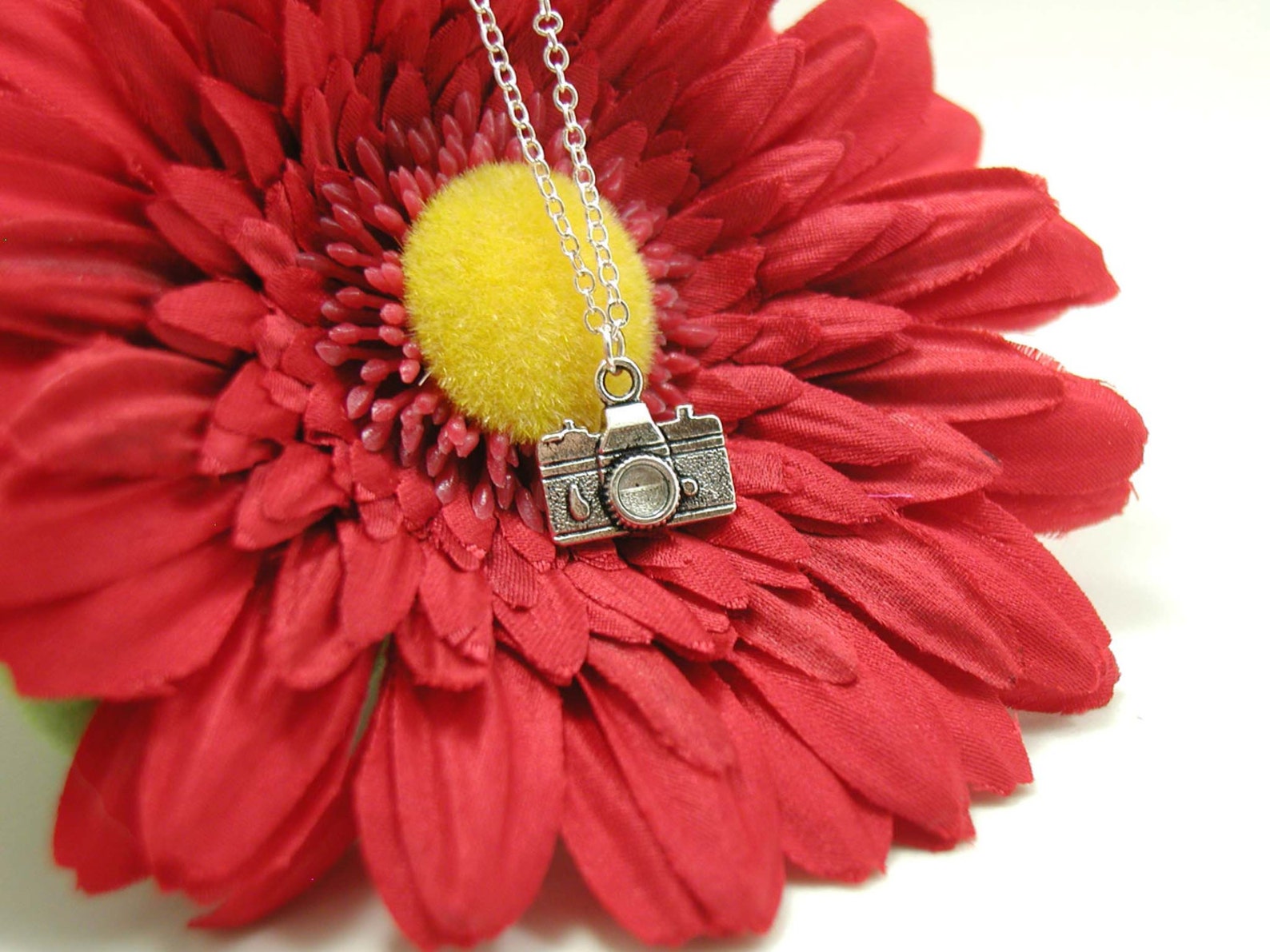 Camera Necklace, Photographer Necklace, Camera Pendant, Silver Camera ...