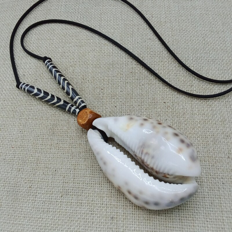 Cowrie Necklace - Etsy
