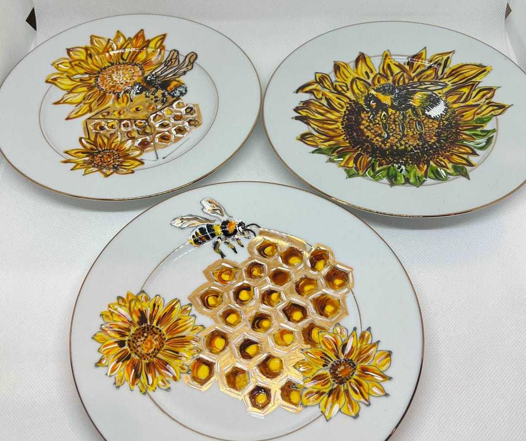 Wall Plates, Hand Painted,bumblebee, Set of 3, Hive & Harmony - Etsy