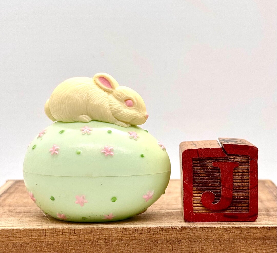 Vintage Rare Hallmark Merry Miniatures Bunny on Egg Container ~ 1983 - Etsy