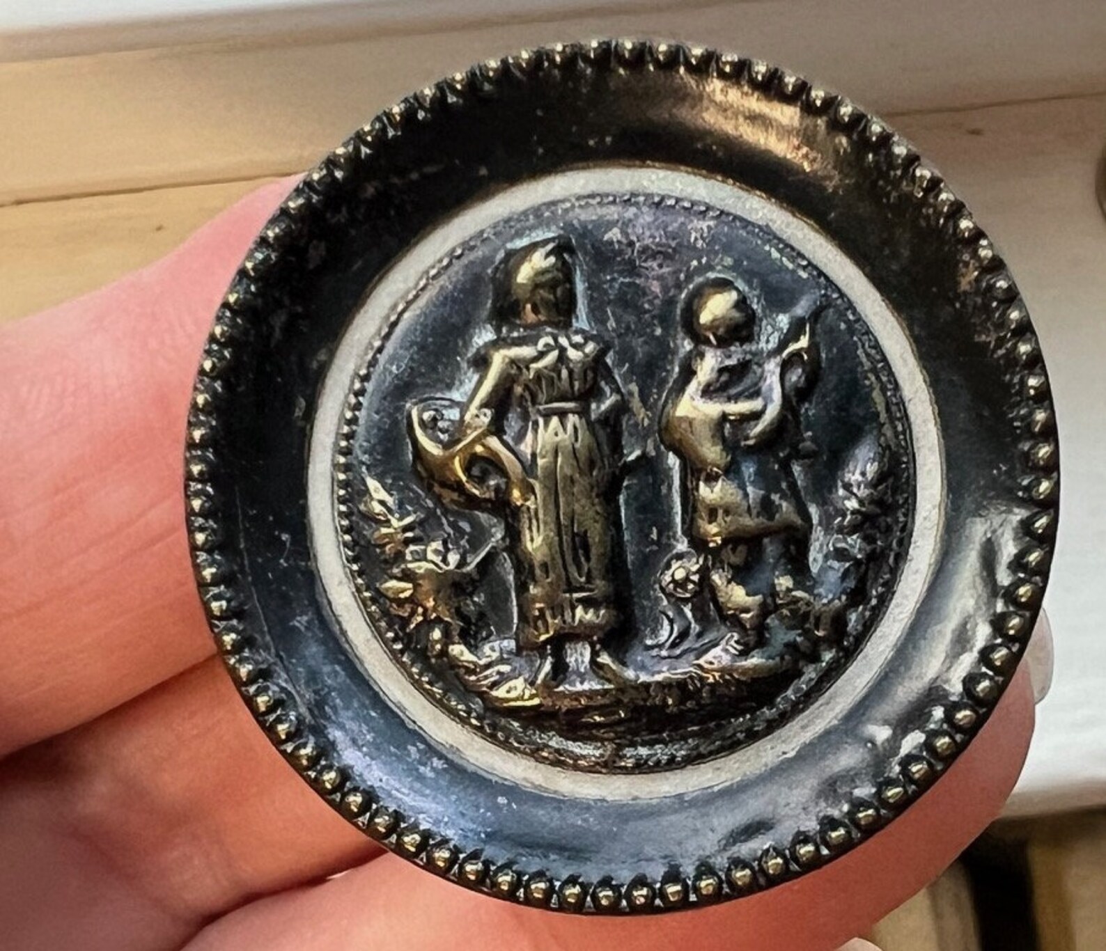 37mm Antique Collectible Red Tinted Brass Picture Button Inno & Nello~1 ...