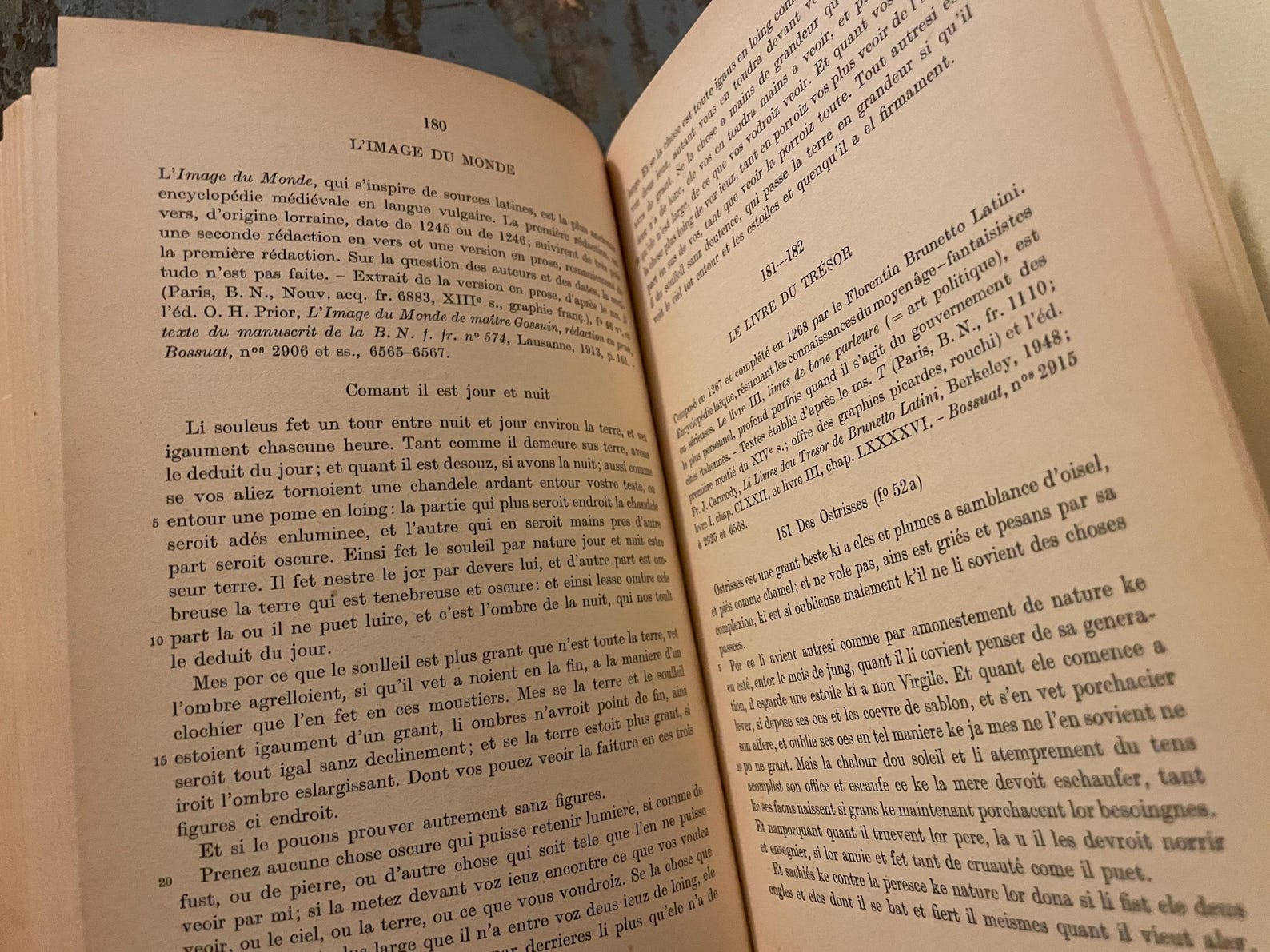 Ancient French Literature. Chrestomathie De La Litterature En Ancien ...