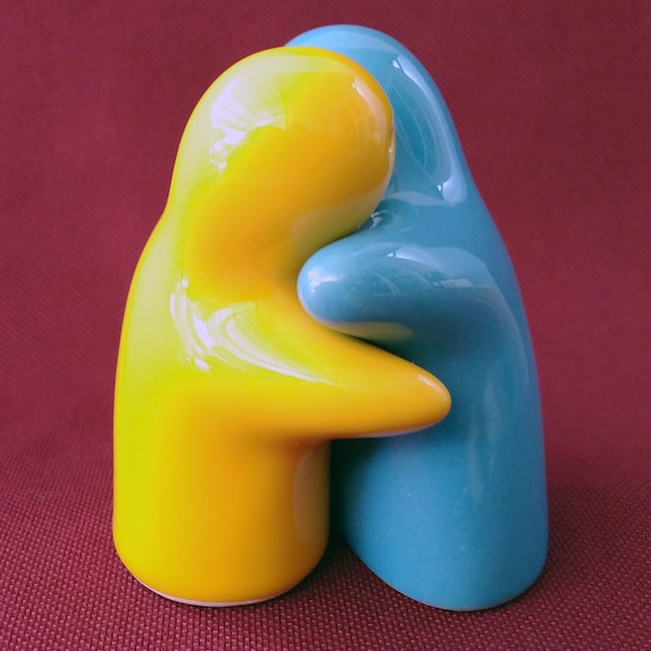 Hugging Salt and Pepper Shakers - Etsy