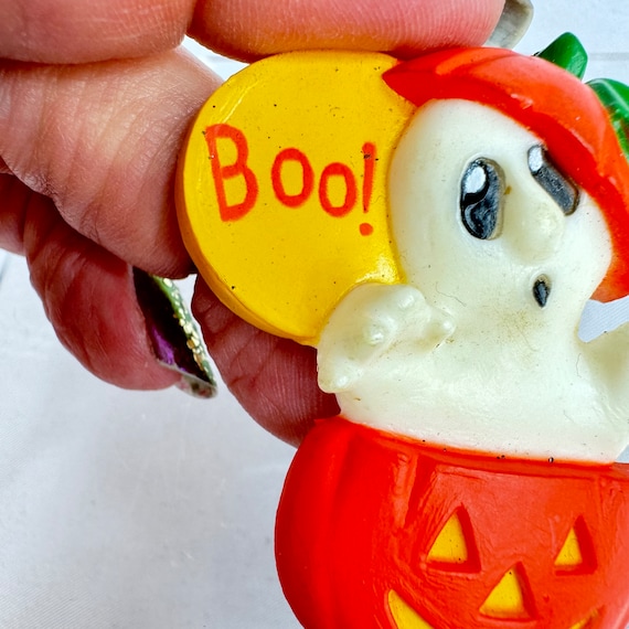 Vintage Hallmark Halloween Brooch: Pumpkin Ghost 'Boo… - Gem