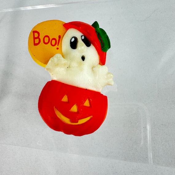 Vintage Hallmark Halloween Brooch: Pumpkin Ghost 'Boo… - Gem