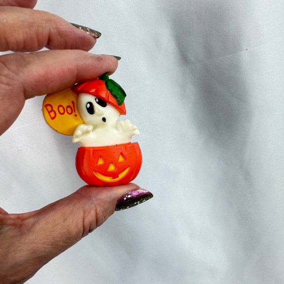 Vintage Hallmark Halloween Brooch: Pumpkin Ghost 'Boo… - Gem