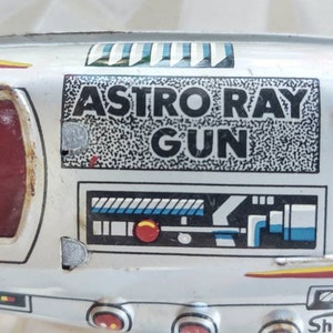 Vintage 1960s Shudo Japan Astro Ray Gun Tin Litho Nice Shape, Light ...