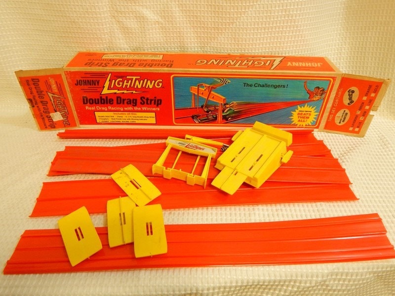 SALE 20 PERCENT off * * * Vintage 1960s Johnny Lightning Double Drag ...