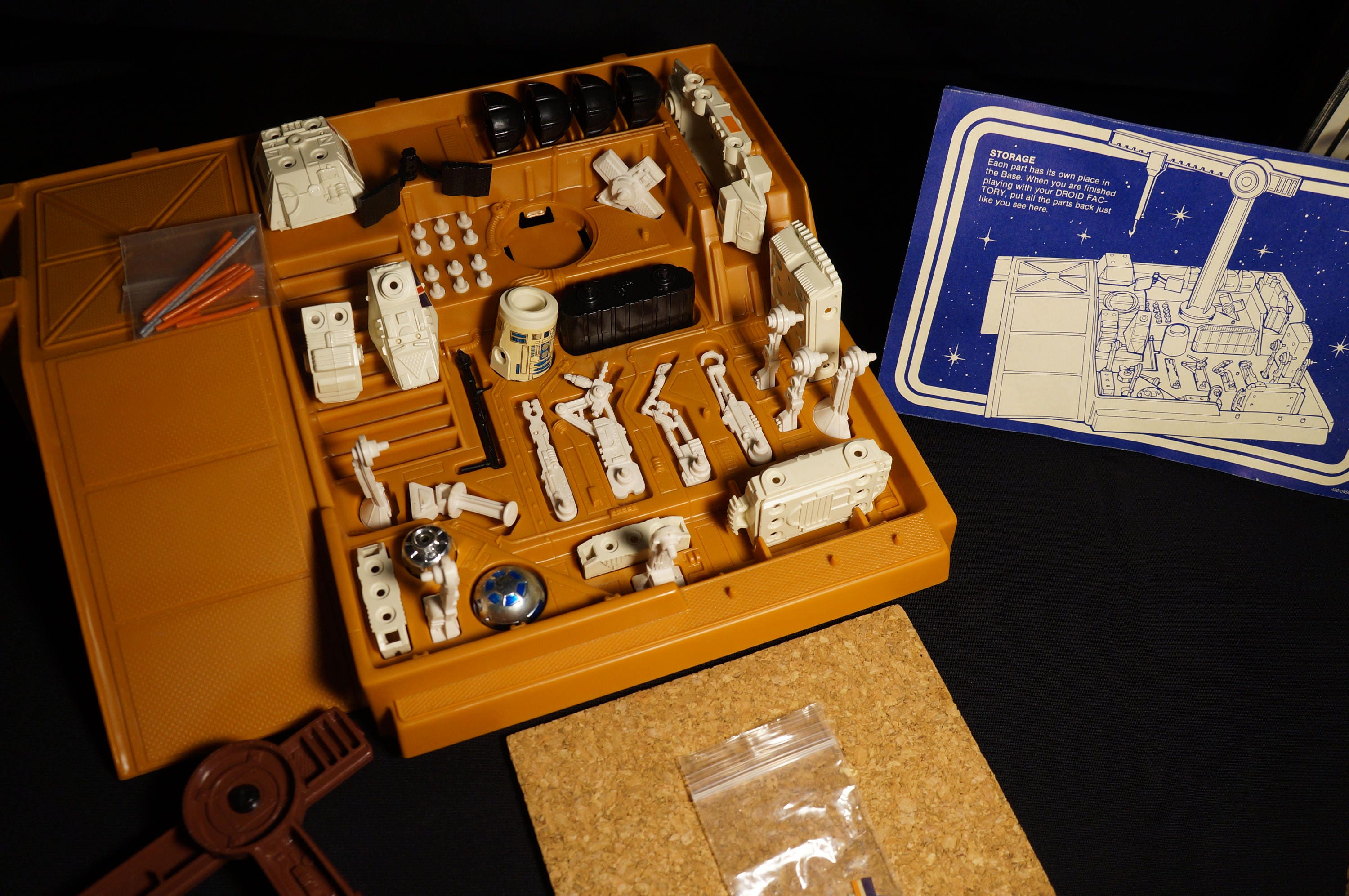 1979 Kenner Star Wars Droid Factory in box complete -- Third Leg Artoo