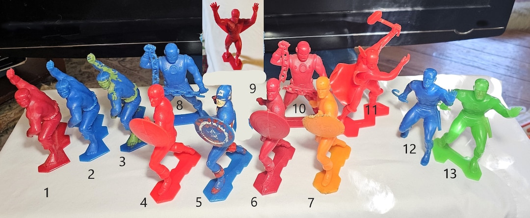 1967 Marx Marvel Superheroes Spiderman, Captain America, Thor ...