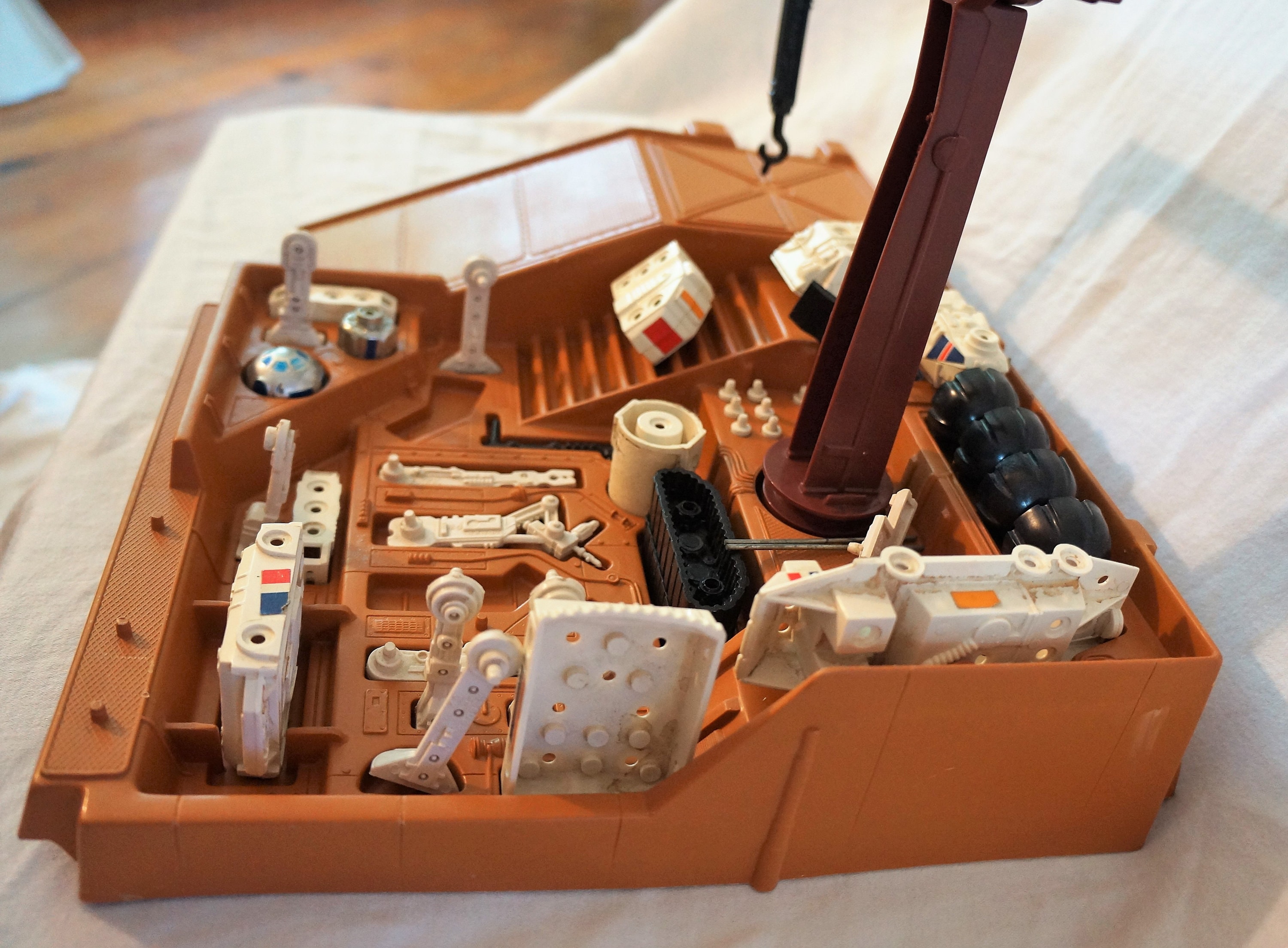 Kenner Droid Factory 1979 Star Wars Near Complete Third-Leg Artoo