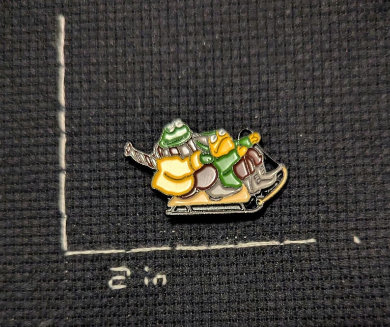 Frog and Toad Needle Minder - Etsy