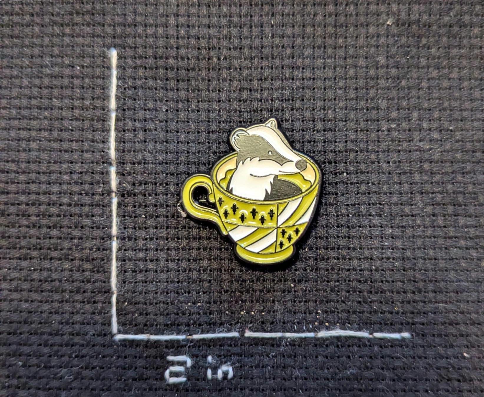 Harry Potter Hogwats House Themed Needle Minder - Etsy