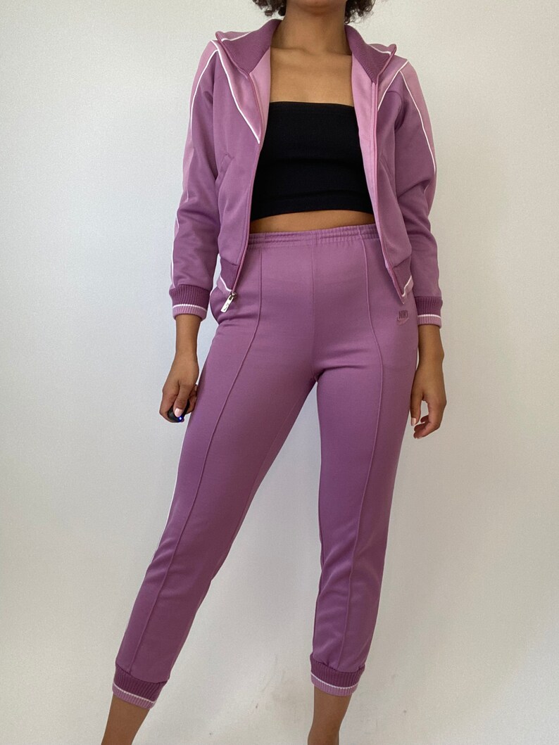 80s Women's Nike Sweatsuit. 1980s Pastel Purple Zip up - Etsy