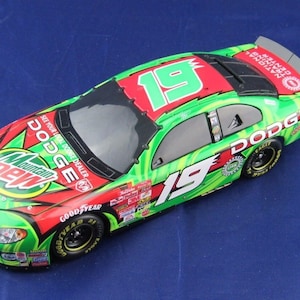 Action 2002 Dodge Intrepid 19 Jeremy Mayfield Mountain Dew 1:24 Diecast ...