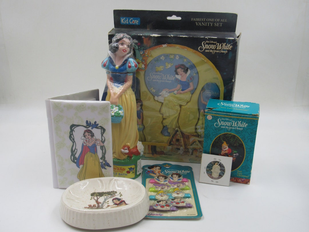 Disney Snow White Lot of Items - Soap Dish, Vanity Set, Barrettes ...