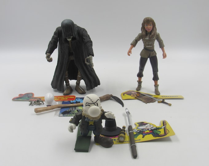 Jeff Smith's Bone Action Figure Lot - Hooded One, Phoney Bone as Ahab ...