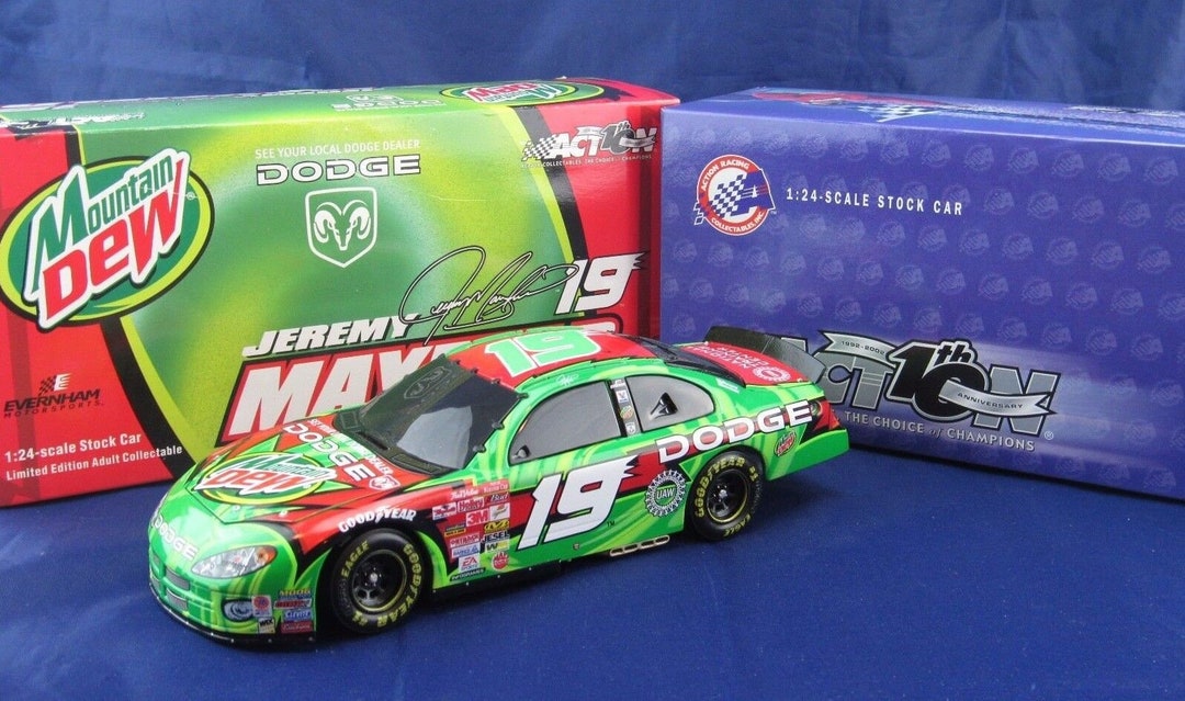 Action 2002 Dodge Intrepid 19 Jeremy Mayfield Mountain Dew 1:24 Diecast ...