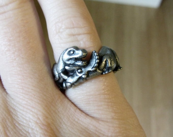 Battling Dinosaurs Ring T-rex and Triceratops Dinosaur - Etsy