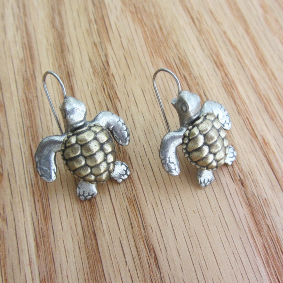 Sea Turtle Earrings - Loggerhead Turtle, Marine Reptile, Turtle Jewelry ...