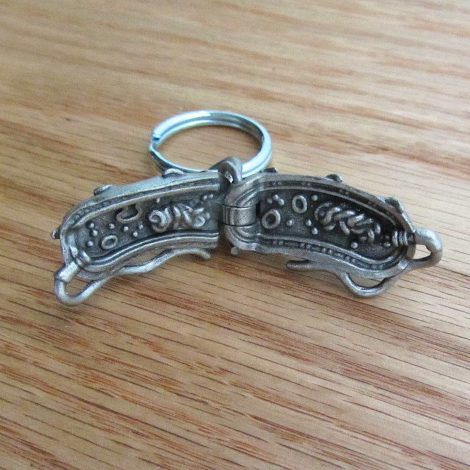 Bacteria Keychain - Bacillus Bacterium, Microbiology, Microbe Keychain ...