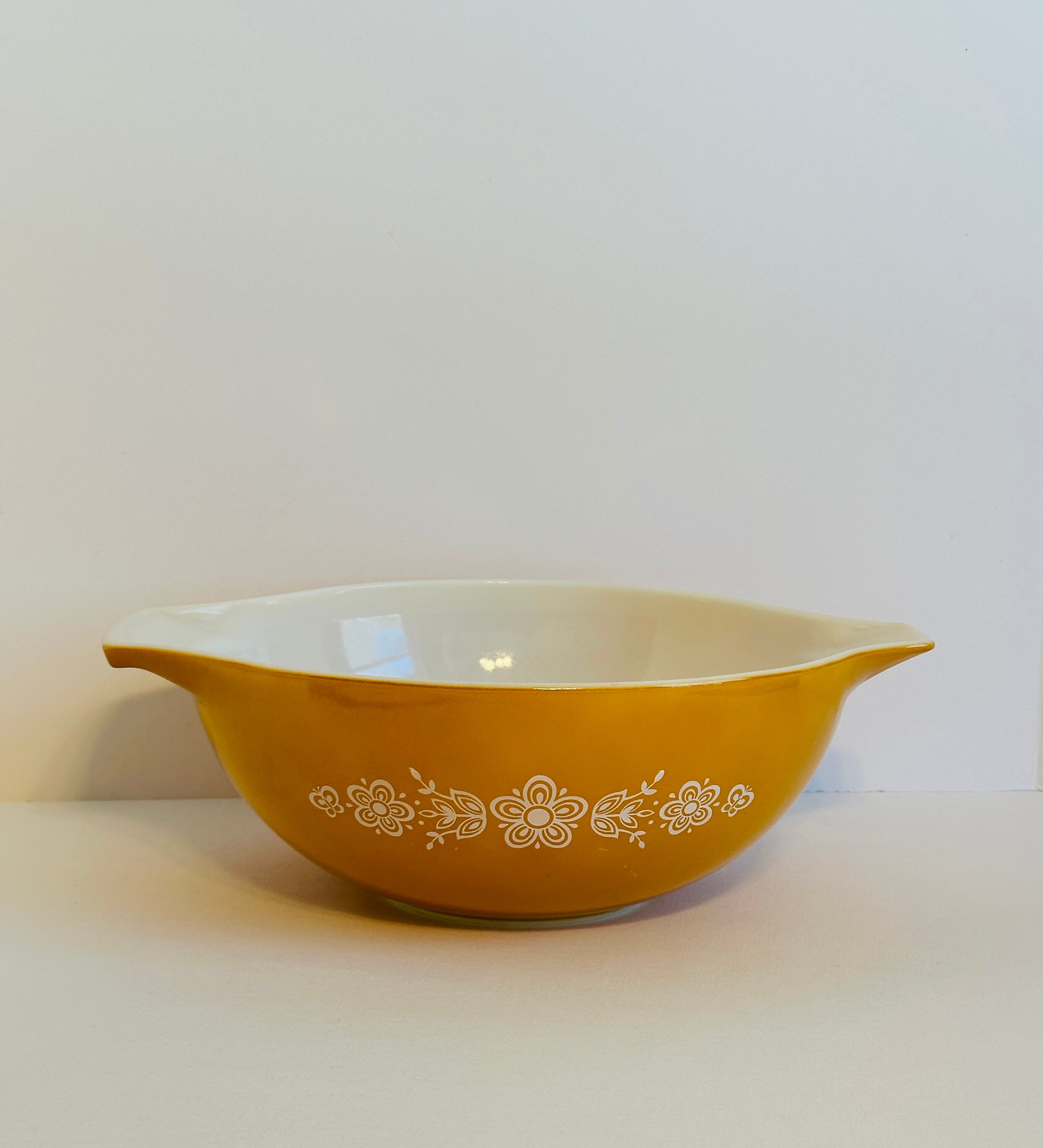 Butterfly Gold 444 Pyrex Cinderella Mixing Bowl Four Quart Bowl Extra ...