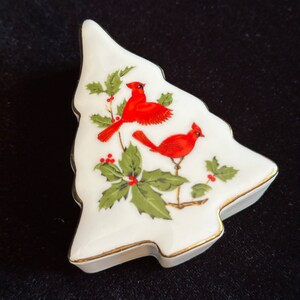 Lefton China Christmas Tree Shaped Trinket Box With Red Cardinals and ...