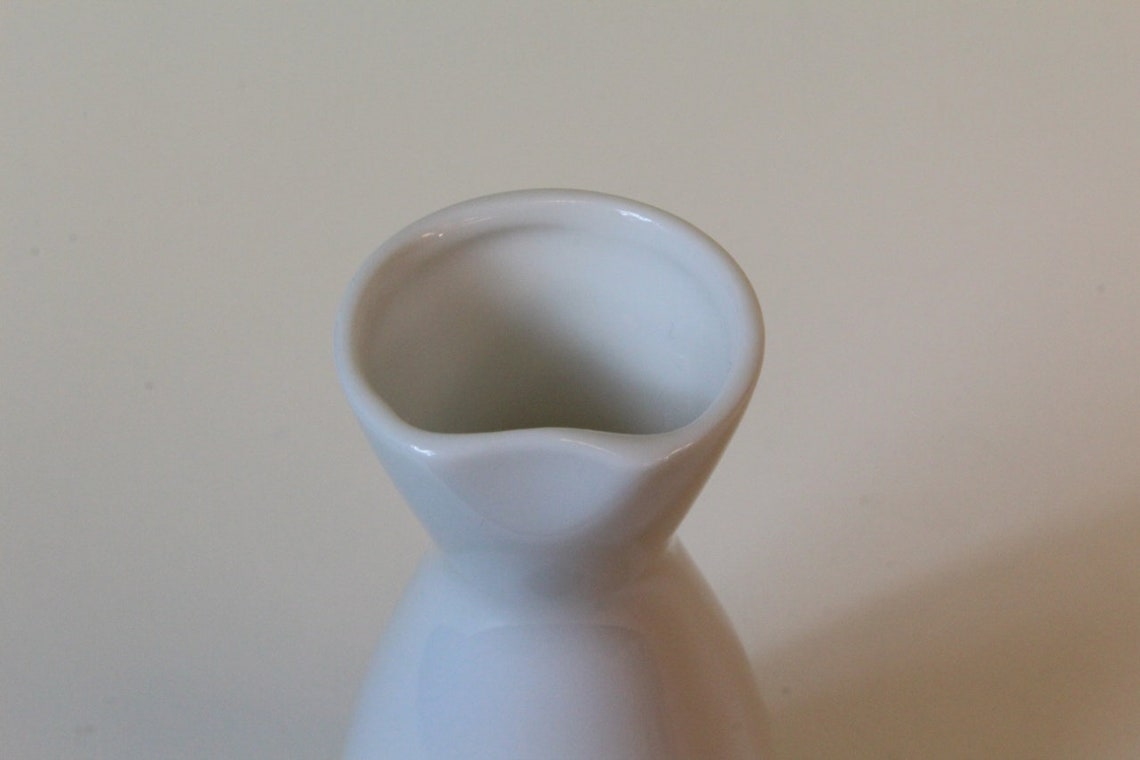 Shirayuki Sake Serving Pitcher Japanese Decanter as Used by | Etsy