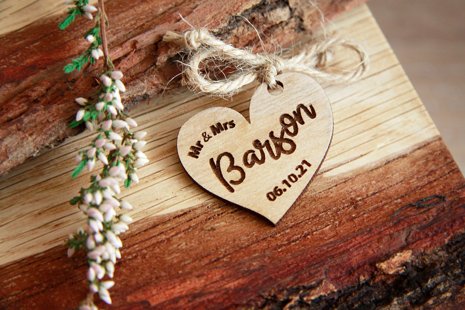 SET of 25 Custom engraved wood heart Personalized Wooden | Etsy