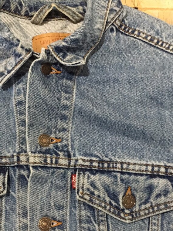 Levis distressed denim jacket - Gem